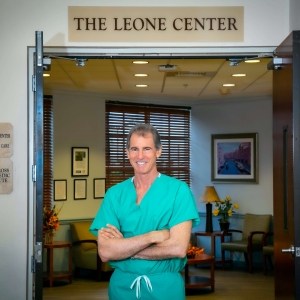 The Pros and Cons of Two Approaches to Hip Replacement: Mini-Posterior ...